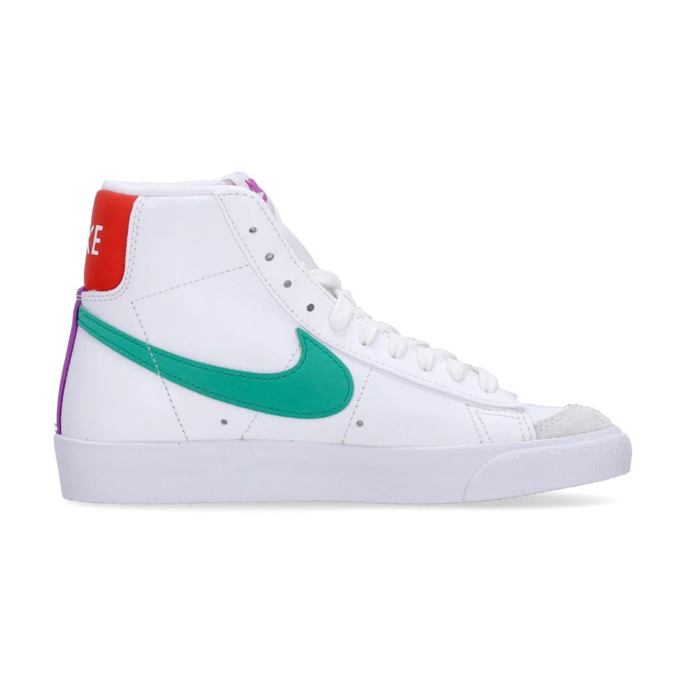 Mid 77 Women's Hoge Sneaker Wit/Groen/Rood | Nike | Sneakers | Miinto.be